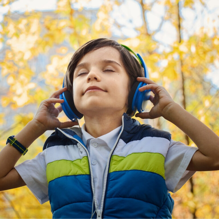 Woman – Learn How to Sign